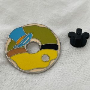 Disney | Other | Disney Pinocchio Jiminy Cricket Donuts Mystery Pin ...